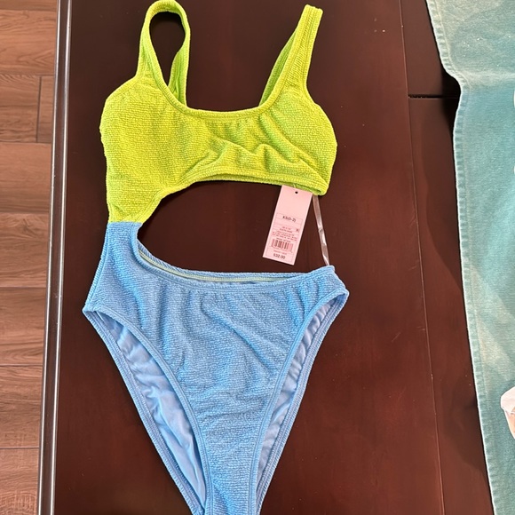 wild fable | Swim | Wild Fable Blue And Green One Piece Bikini Xs Nwt ...